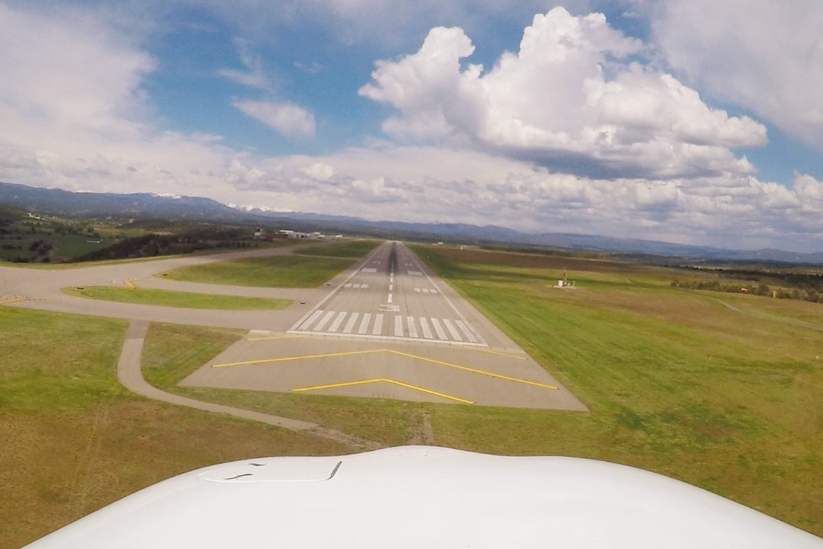 How To Make A Perfect Crosswind Landing | Boldmethod | Peter "Just ...